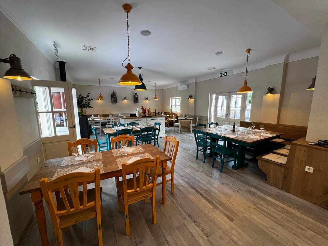 O nama - Zlatno krilo